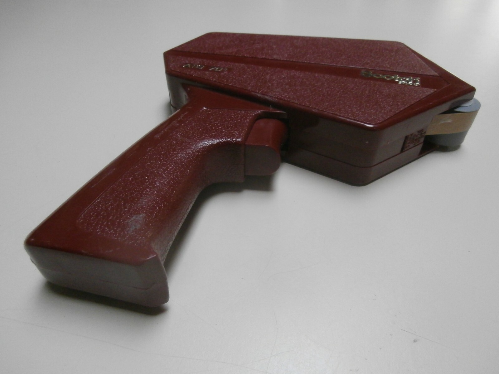 Scotch 751 ATG Adhesive Transfer Gun Applicator with roll of 1/2" ATG ...