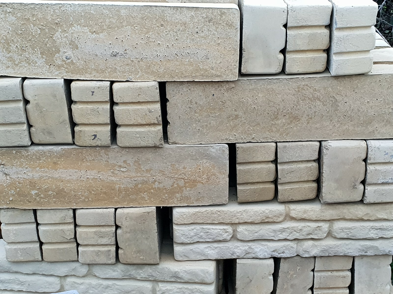 Concrete Walling Blocks In Cotswold Buff x 10 (DELIVERY EXCEPTIONS) | eBay