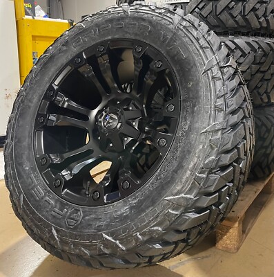 5) 20x10 Fuel D560 Vapor Black Wheels 35" Fuel MT Tires 5x5 Jeep ...