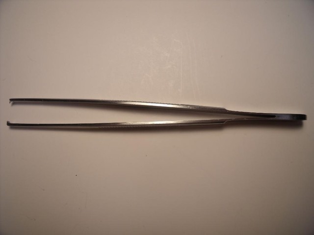 V. Mueller SU2380 Tissue Forceps 1 X 2 Teeth Serrated 6" Length for ...