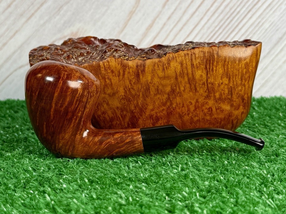 Outstanding Johs Bent Acorn Pipe, 360° Flame Grain, Very Near MINT ...