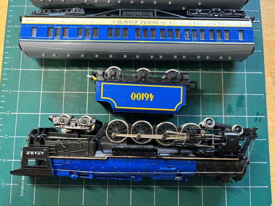 Custom Bachmann HO Train Set combined 2-8-4 Engine + Royal Coach ...
