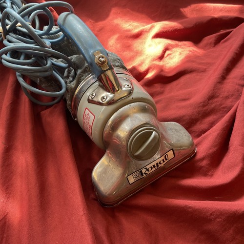 Vintage Royal Vacuum Handheld Model #501 in Very Good Working Condition ...