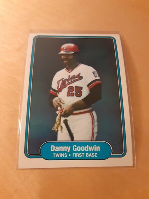 1982 Fleer #554 DANNY GOODWIN Minnesota Twins Baseball Card, 1st Base ...