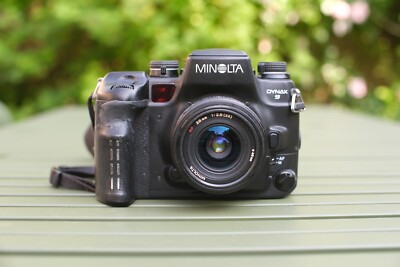Minolta Dynax 9 (Maxxum 9 α-9) AF 35mm film SLR with 28mm and 50mm ...