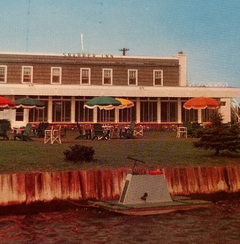 Oakdale LI NY - The Snapper Inn Restaurant W/ Water Bicycle Long Island ...