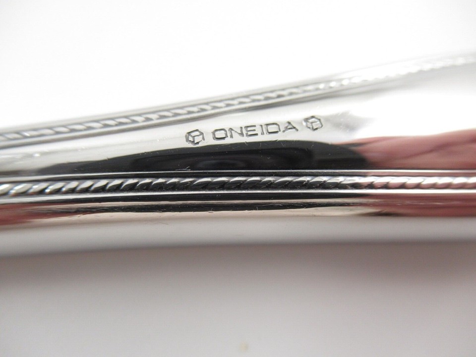 Oneida Heirloom SHERATON Stainless Flatware Your Choice of Pieces Cube ...