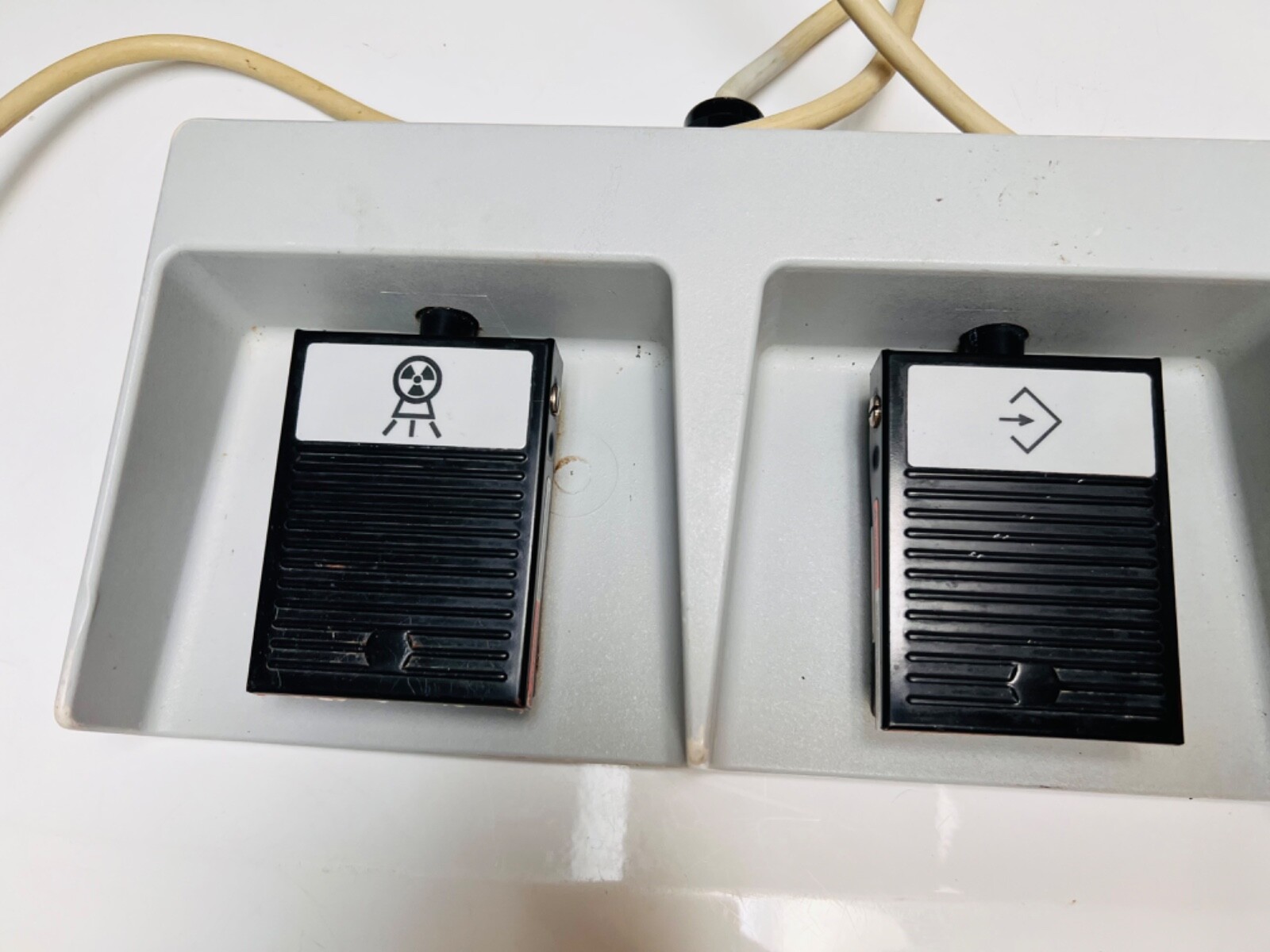 GE OEC 6800 MiniView C-arm With Footswitch and Remote Dom 2003 for sale ...