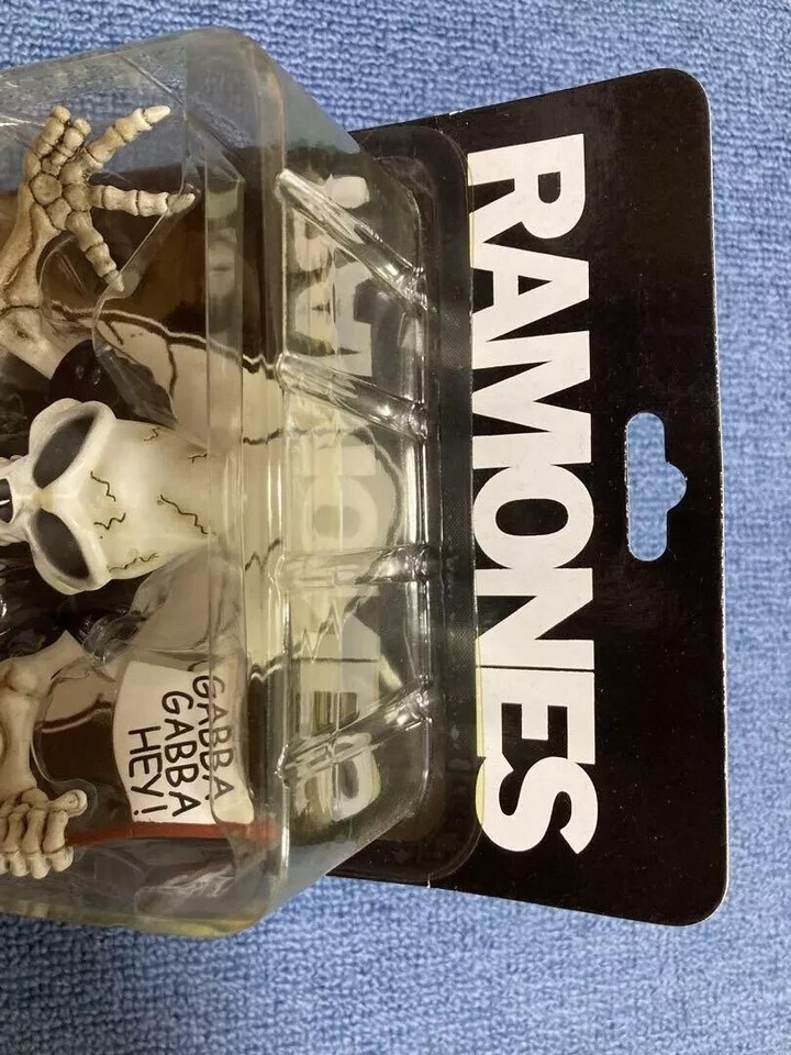 Ramones Pinhead Vinyl Sofubi Figure MOC Punk Magazine Holmstrom Japan ...