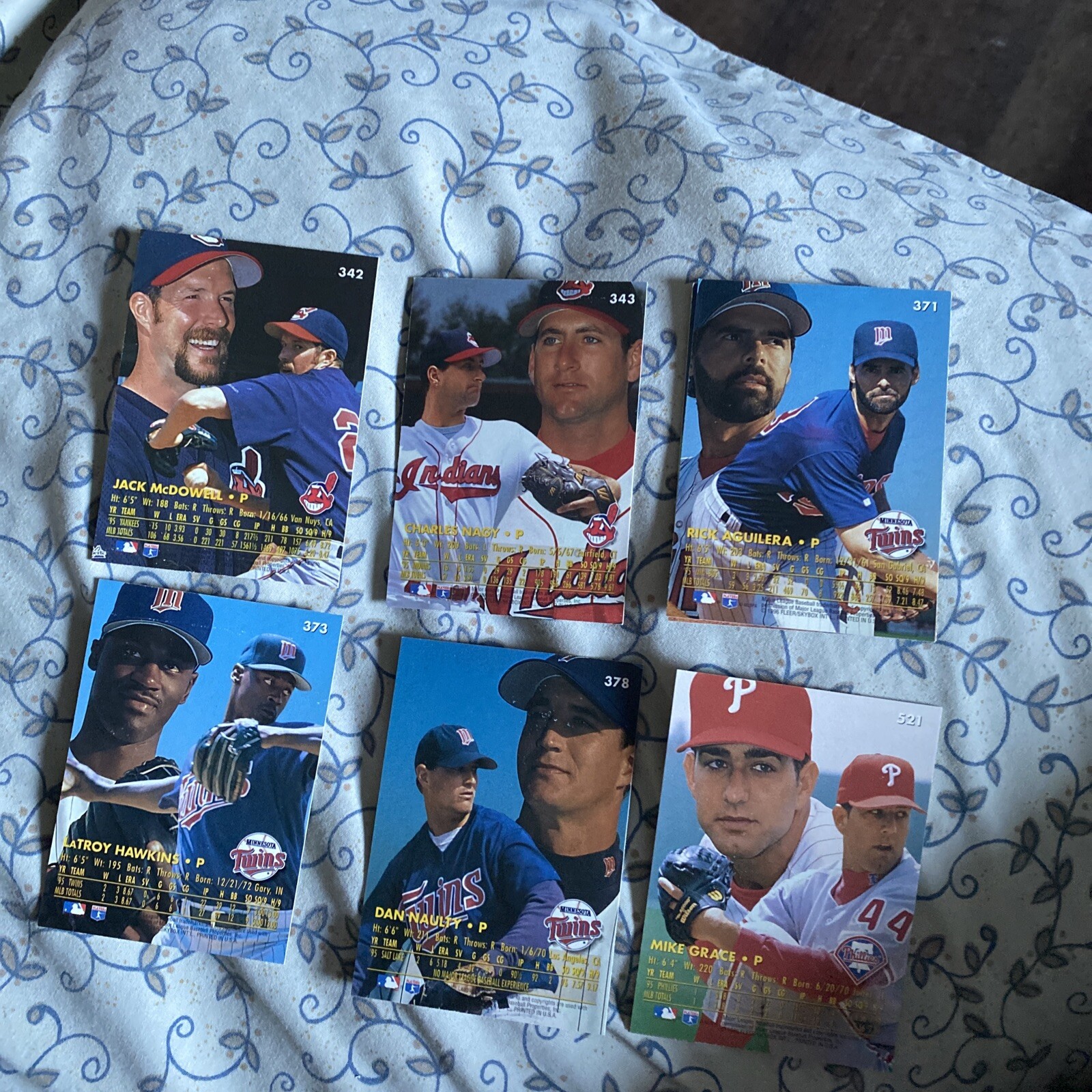 6- ‘96 fleer Ultra skybox baseball cards- 342 Jack McDowell, 343 ...
