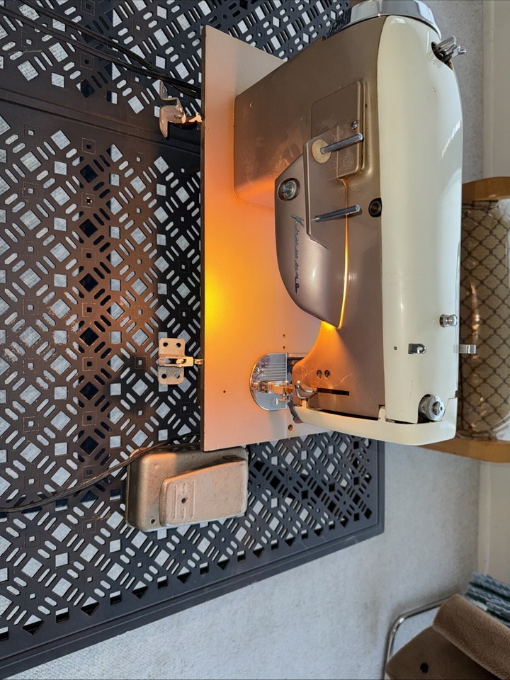 RARE! 1959 LADY KENMORE 89-Sewing Machine-MCM Pink Lady | eBay