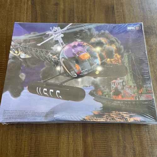 MRC Bell HTL-4 US Coast Guard Helicopter 1:35 Scale Model Kit Pilot ...