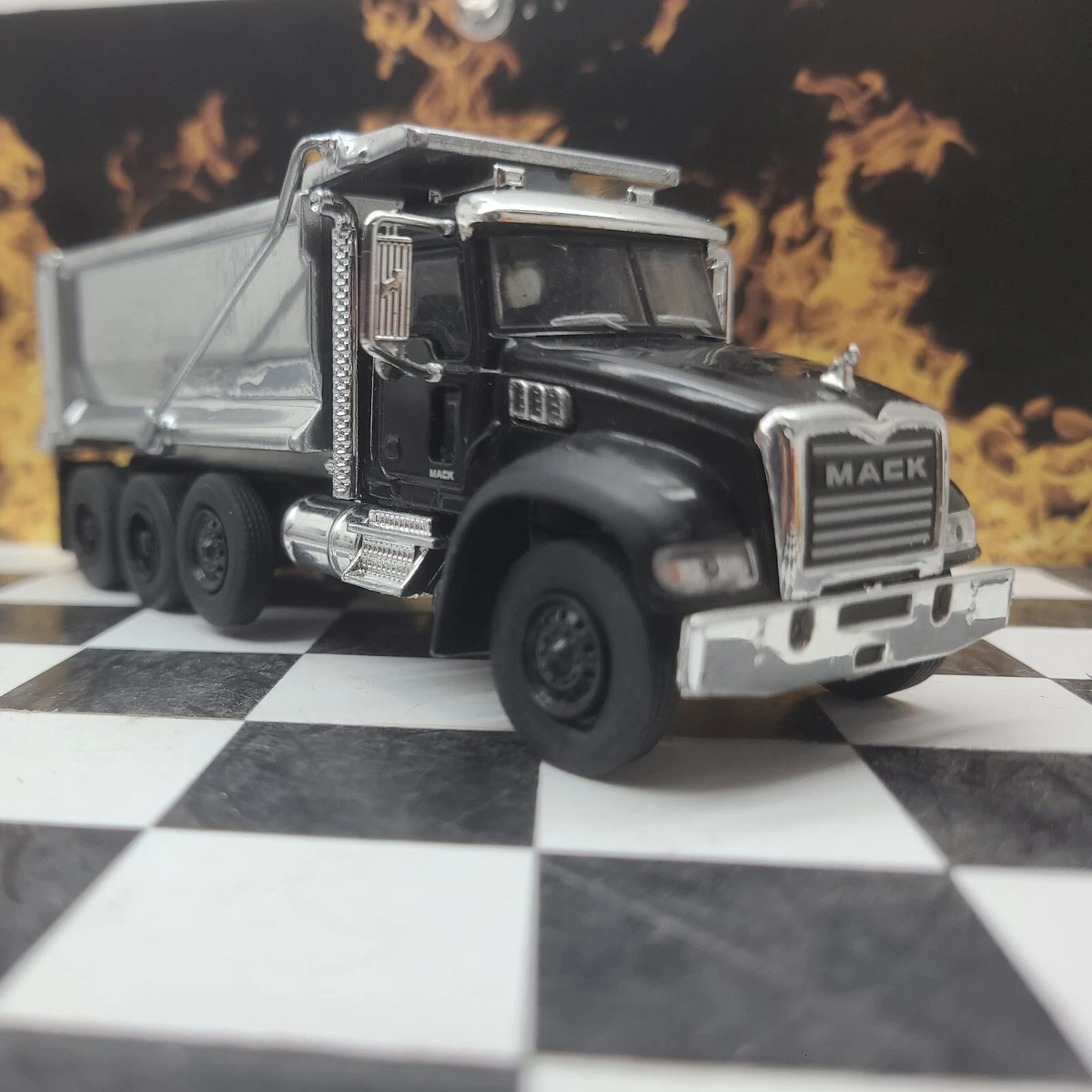 Custom Mack Trucks
