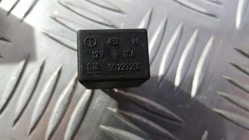 GM90229206 Relais, Arbeitsstrom 90229206 452 SAAB 9-5 DE329431-42 | eBay.de