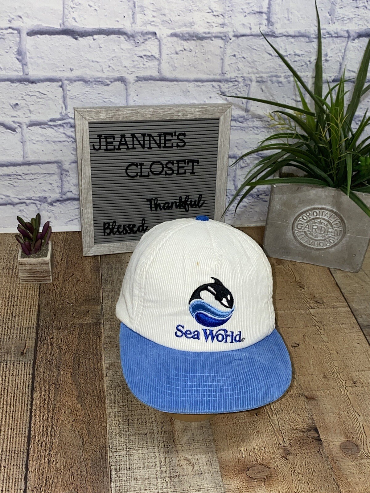 Vintage Corduroy Sea World Shamu Embroidered Hat Adju… - Gem