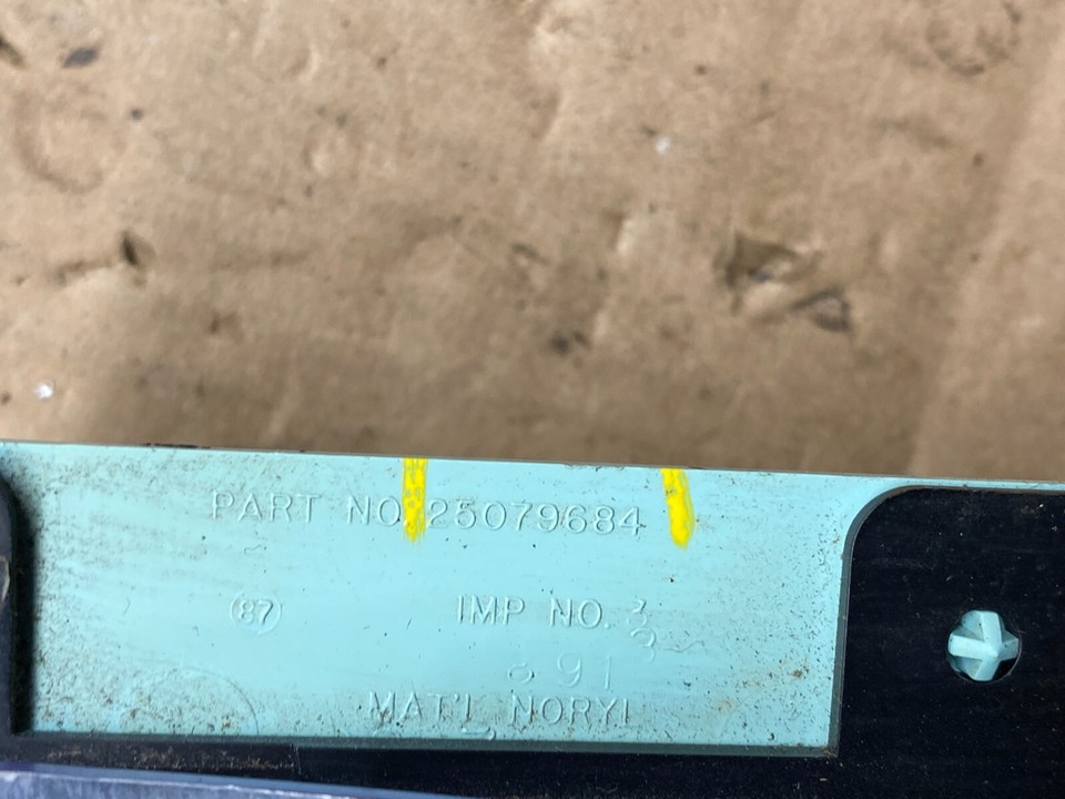 1992 - 1993 Chevy C1500 C2500 C3500 Instrument Speedometer Cluster ...