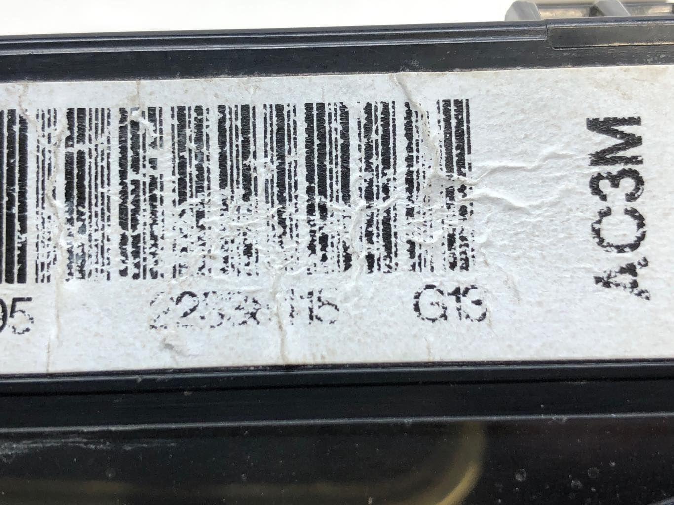 2012-2014 GMC Yukon Instrument Cluster Speedometer Gauge Panel 82k OEM ...