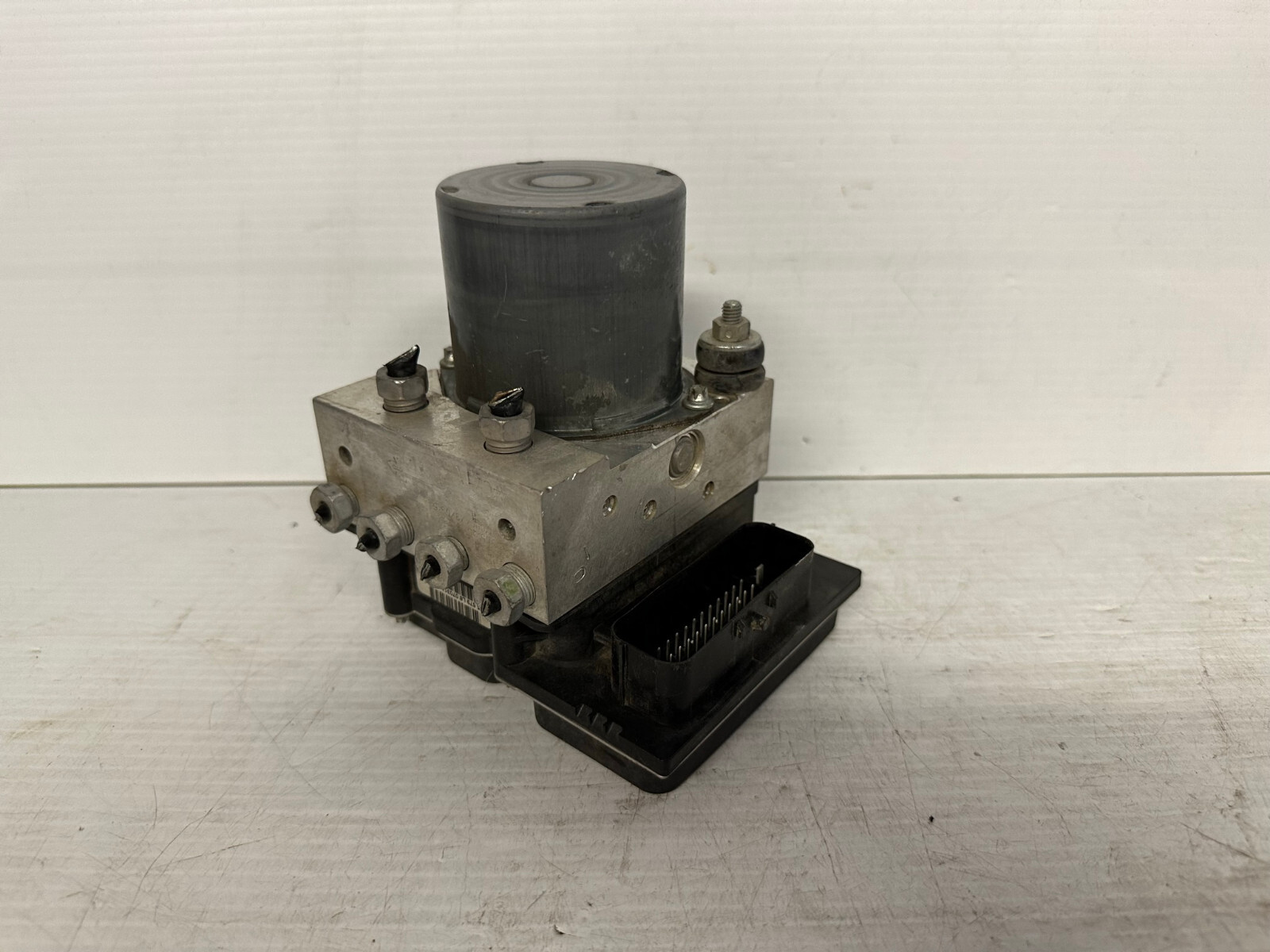2010 2011 Chevy Camaro ABS Anti Lock Brake Pump Modulator Assembly OEM ...