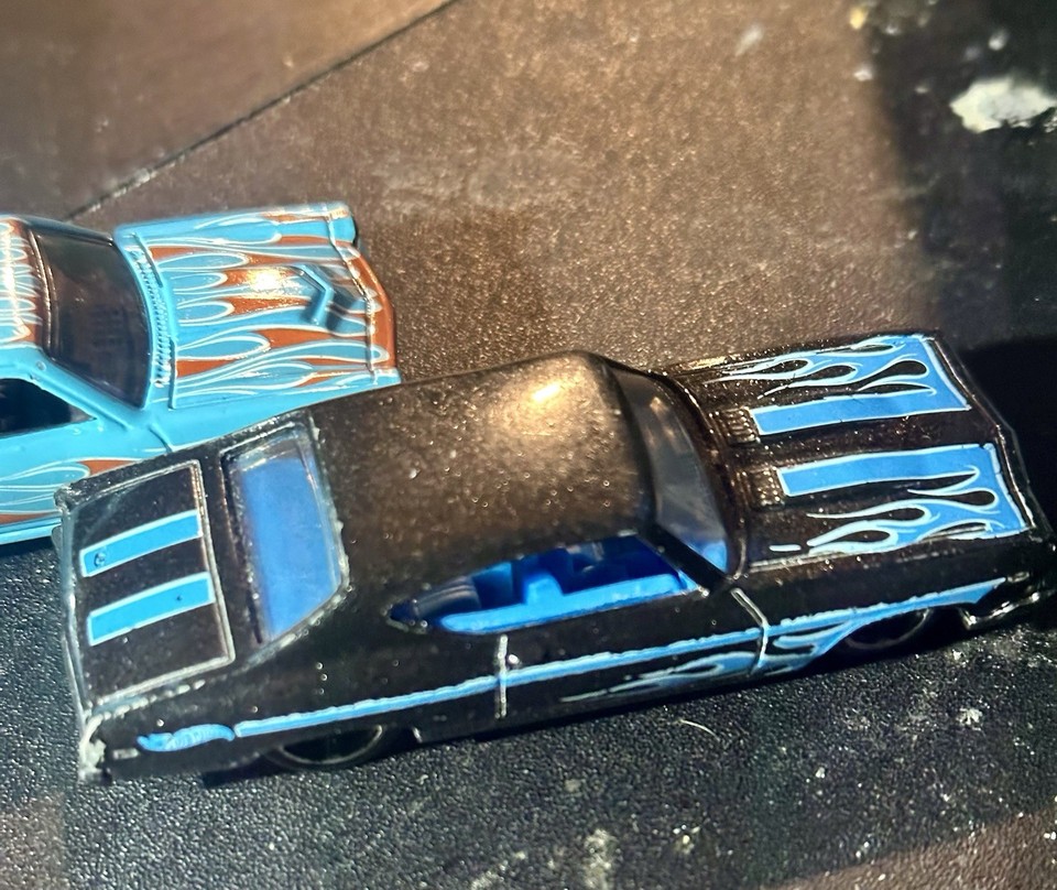 Y2K Hot Wheels 1969 Chevy Chevelle SS 396 Black Blue Flame 1:64 Diecast ...