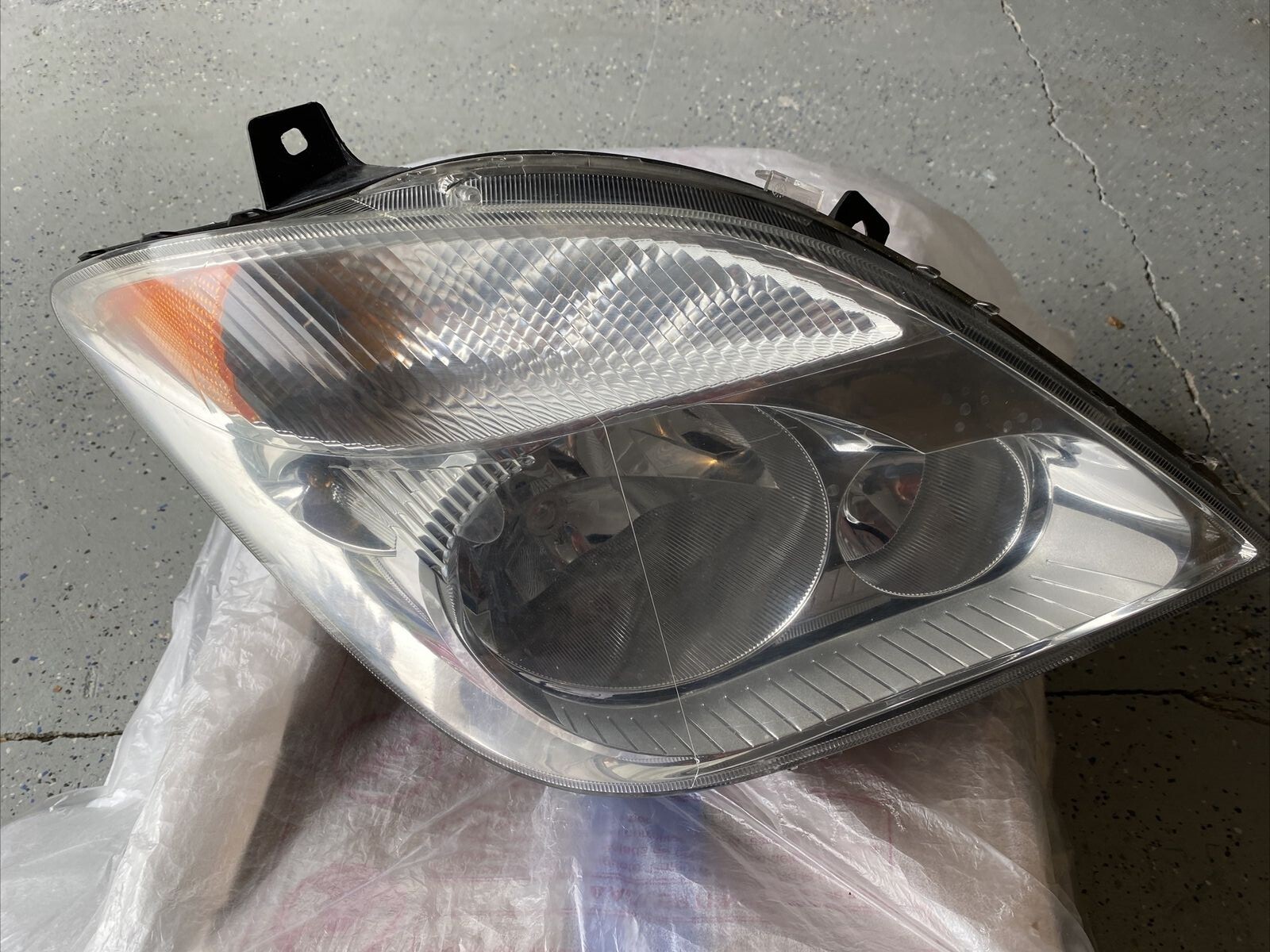 Mercedes-Benz SPRINTER 906 Front Right Headlamp Unit A9068201661 OEM ...