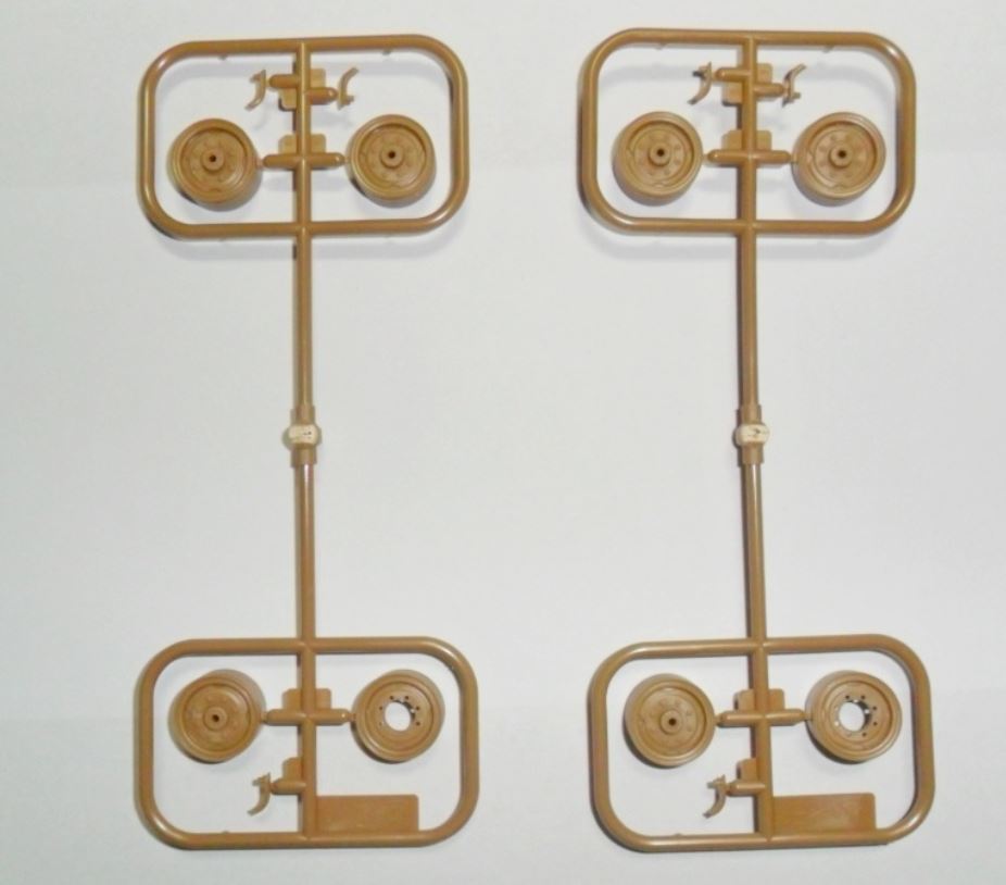 ICM 35515 Zil-131 Cold War Soviet Army Truck, 1/35 scale plastic model ...