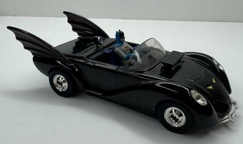 2005 Corgi Batmobile 1960 BMBV2 TM & DC Comics 1:43 | eBay