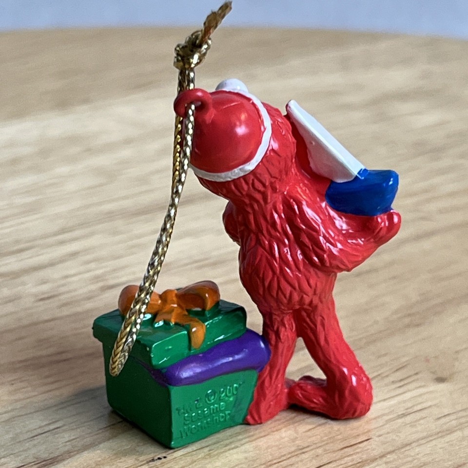 Vintage 2005 Sesame Street Muppet Elmo Christmas Ornament Present ...