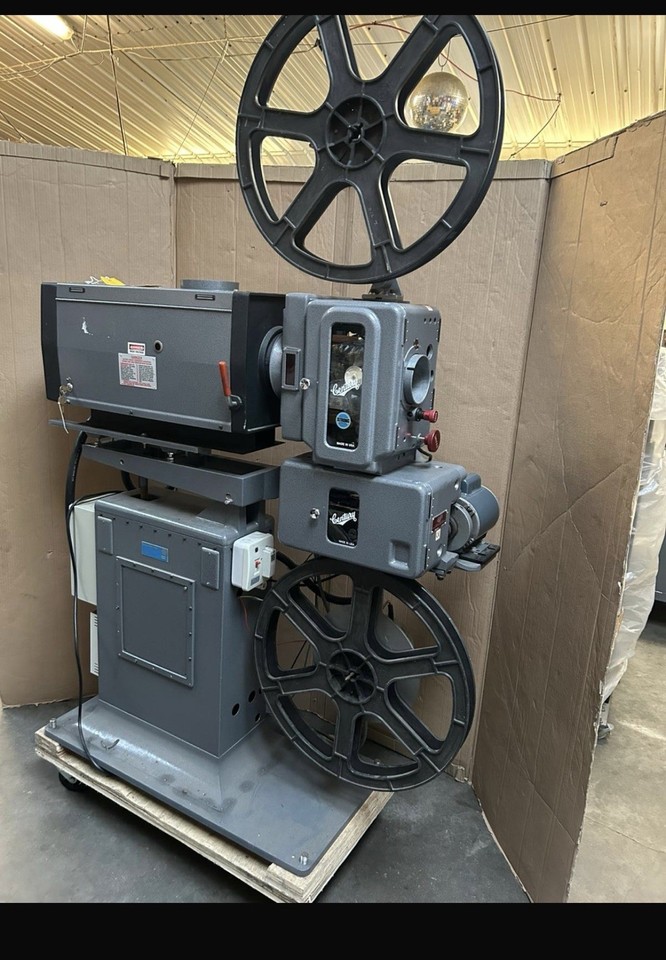Strong Century 35mm 1600w Xenon Projector ,last Model,reverse Scan ...