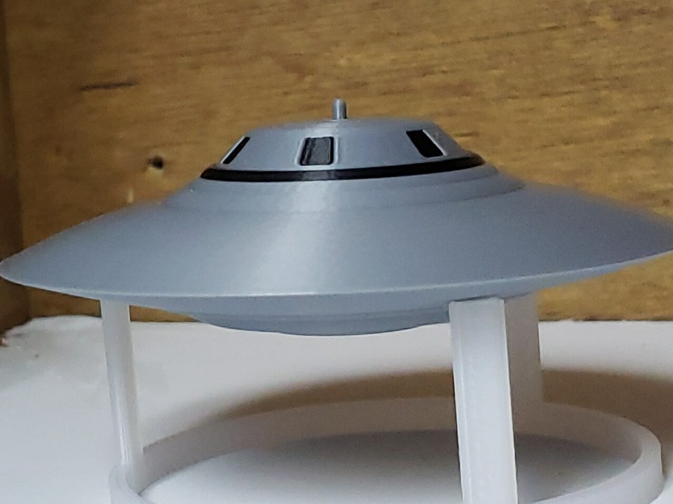 Sport Model UFO/Flying Saucer - from S4 Area 51 - Revealed by Bob Lazar ...