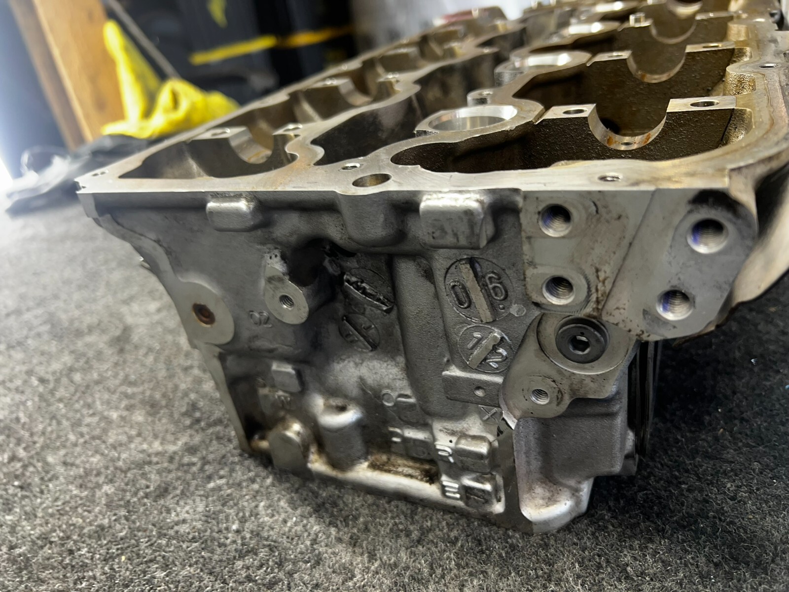BMW 10-14 E70 E71 X5M X6M S63 LEFT SIDE BANK 2 ENGINE 5-8 CYLINDER HEAD ...