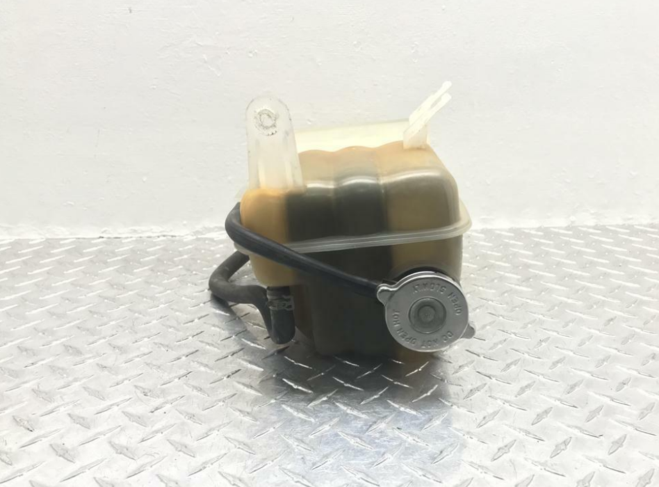 2004-2008 Chrysler Pacifica Coolant Reservoir For With Cap 4880498AC | eBay