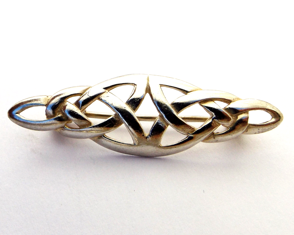 BROOCH simple Celtic knot design sterling silver oval shape in | eBay UK