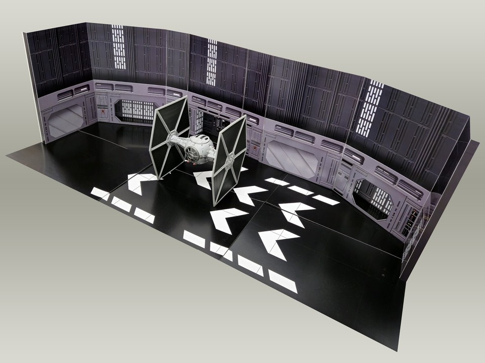 Giant Death Star Hangar Backdrop Playset 3.75 Star Wars Hasbro Kenner ...
