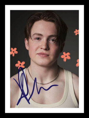 KIT CONNOR - HEARTSTOPPER AUTOGRAPHED SIGNED & FRAMED PHOTO PRINT | eBay UK