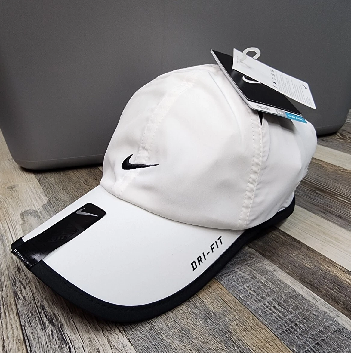 White Nike Baseball Cap