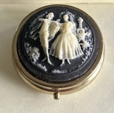 Vintage Gold Tone Victorian Theme Pill Box with 3 Compartments - 0075 ...