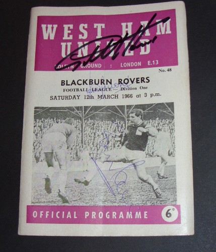 BOBBY MOORE GEOFF HURST BRIAN DEAR WEST HAM UNITED SIGNED PROGRAMME ...