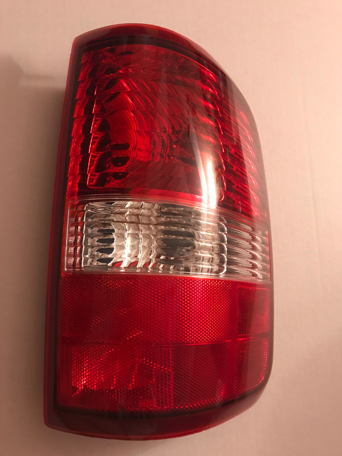 Rear Light Truck SUV Right NSF-P377 11-5933-01-1N TYC 11-5933-01-1 | eBay