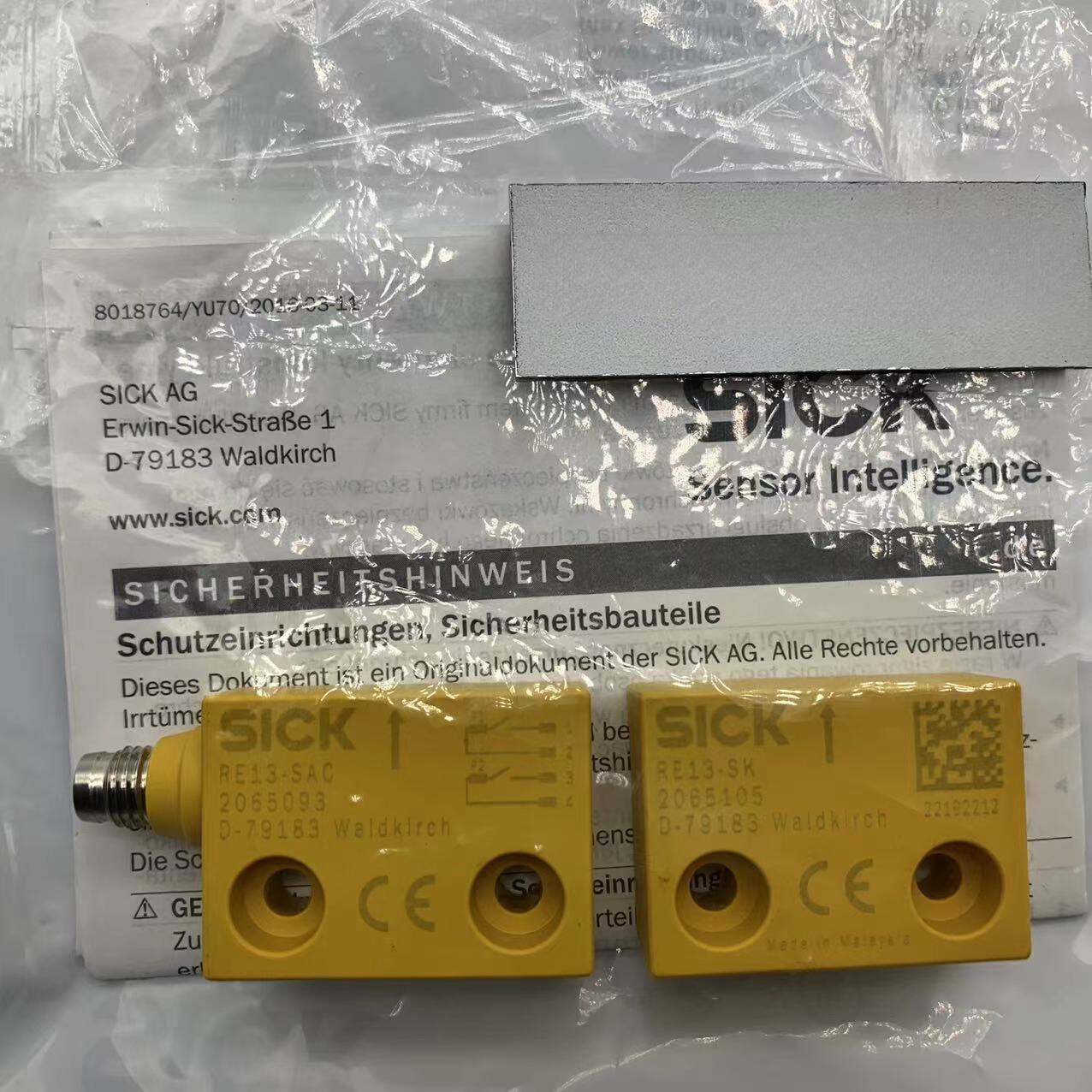 1set Germany SICK 1059503 non-contact magnetic safety switch RE13-SAC ...