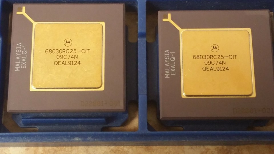 (1PC) MC68030RC25-CIT MOT Microprocessor, 32-Bit, 25MHz, HCMOS, CPGA128 ...