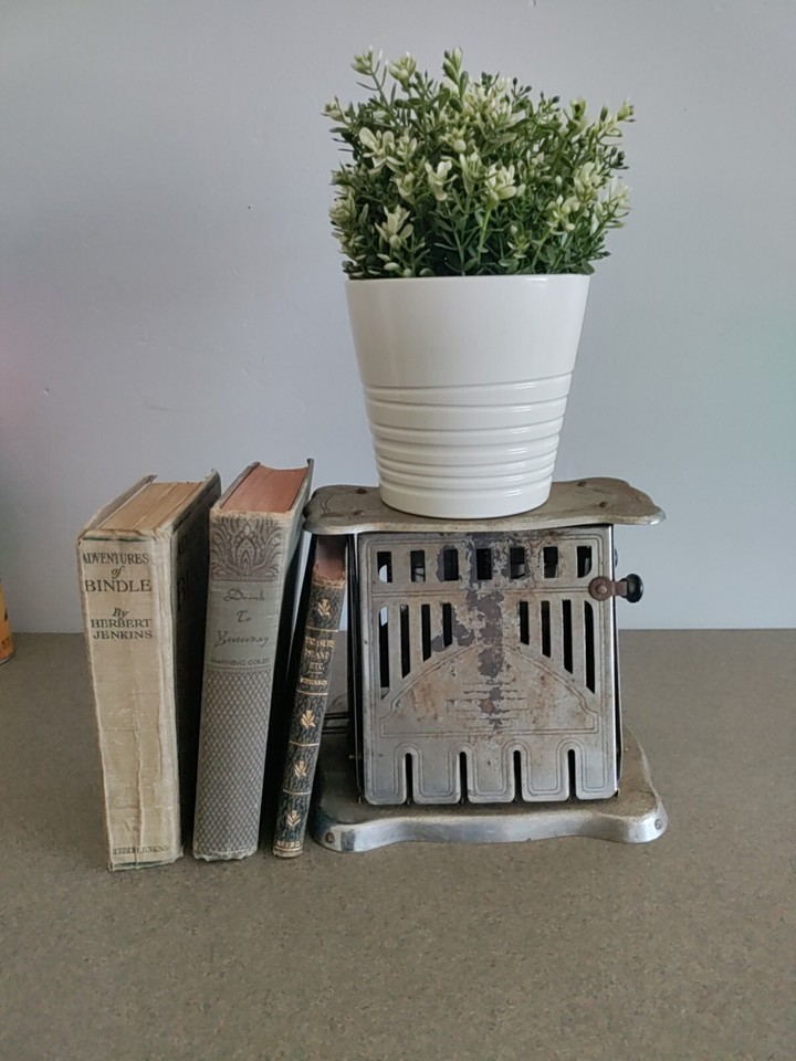 Vintage Leviton Rusty Toaster Display Only Kitchen Decor Plant Stand | eBay