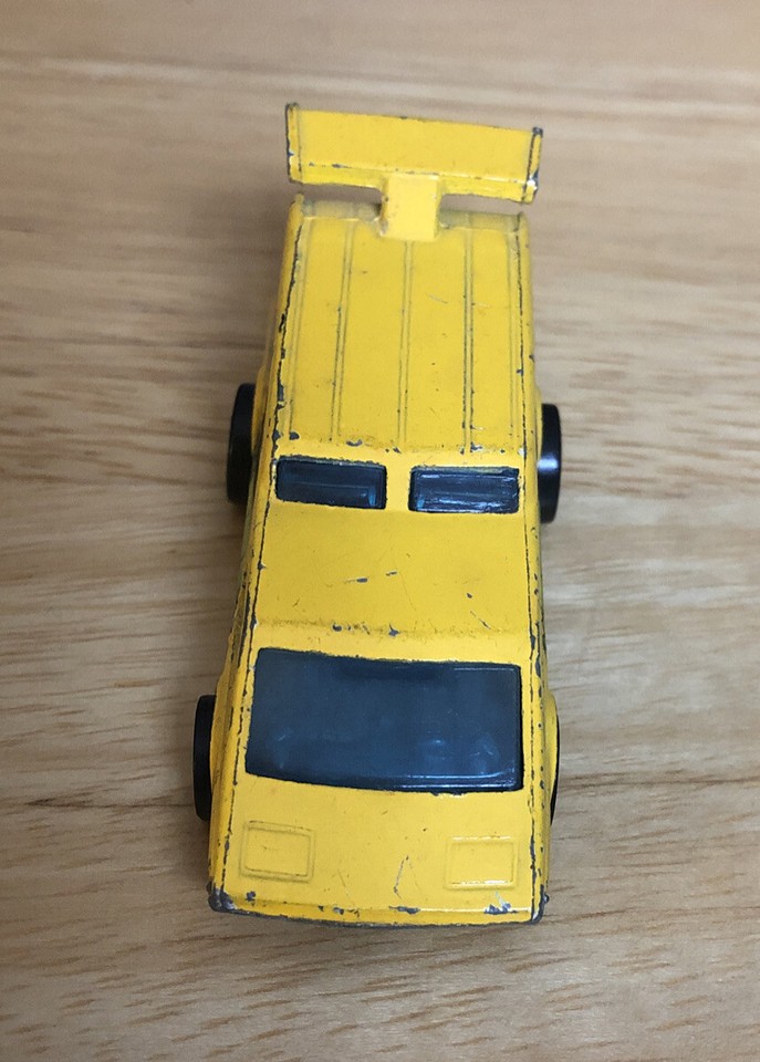 Hot Wheels 1976 Vintage Spoiler Sport Incredible Hulk Van Yellow 1:64 ...