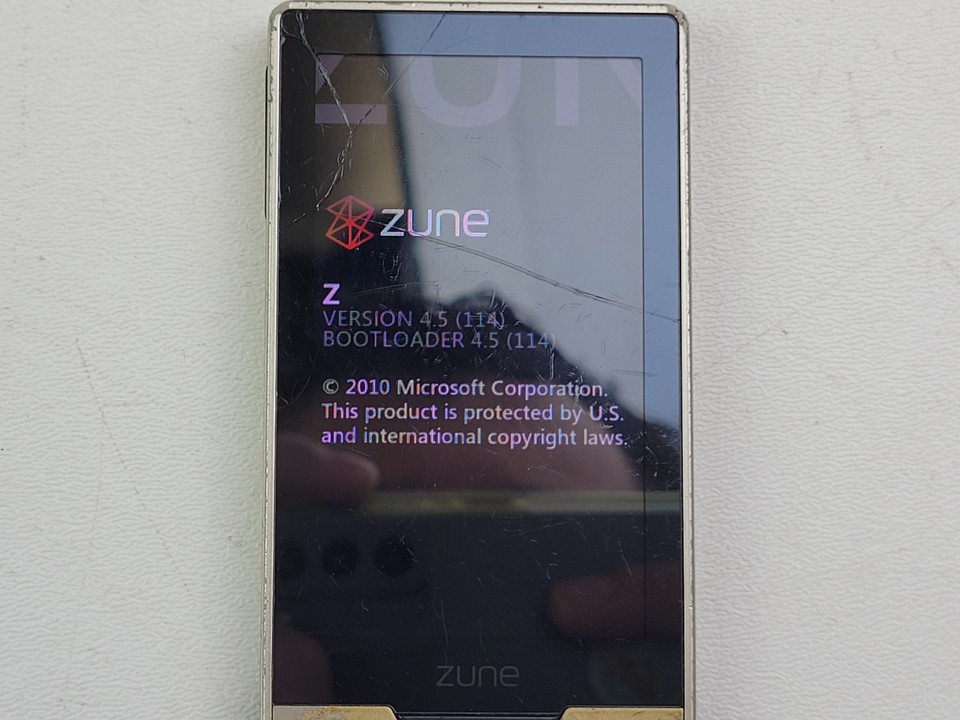 Microsoft Zune HD Platinum Digital Media MP3 Player (1395) 32GB ...