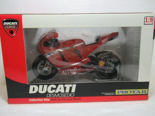 PROTAR 1/9 DUCATI DESMOSEDICI GP8 #33 WORLD CHAMPIONSHIP BUILT UP MODEL ...