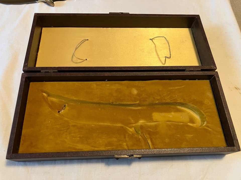 Buck USA Kalinga Model 401 Knife w/Sheath/ Wood Box-Pre Date Code 1972 ...