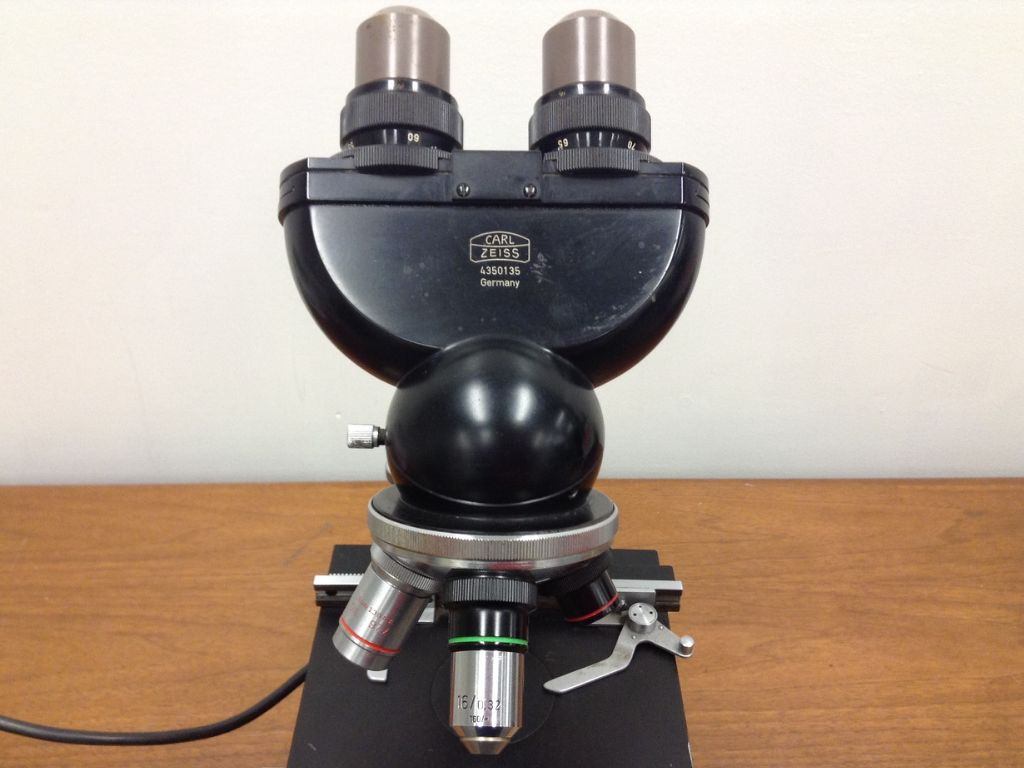 Carl Zeiss - Compound Microscope with four Objective Lenses | eBay