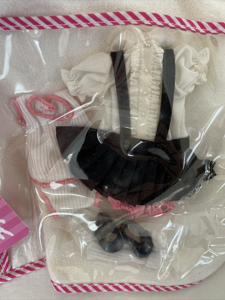 Madame Alexander 8” ELOISE DOLL ABSOLUTELY ESSENTIAL OVERNIGHT KIT PLS ...