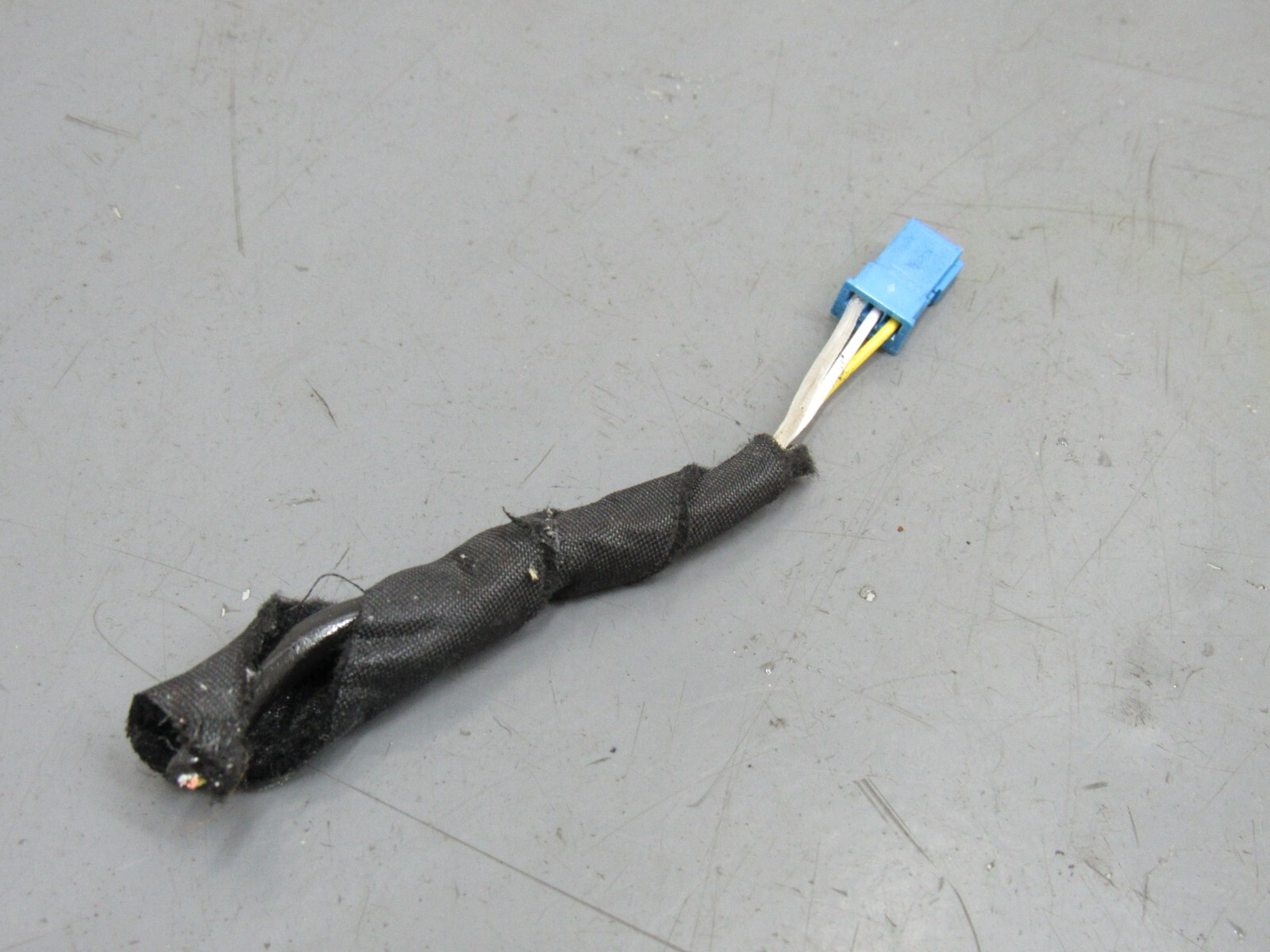 BMW OVERHEAD MICROPHONE CONNECTOR F30 F80 2012-2018 OEM | eBay