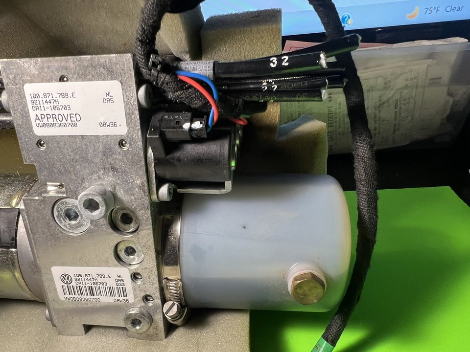 2007-2016 VOLKSWAGEN EOS CONVERTIBLE TOP HYDRAULIC MOTOR LIFT PUMP OEM ...