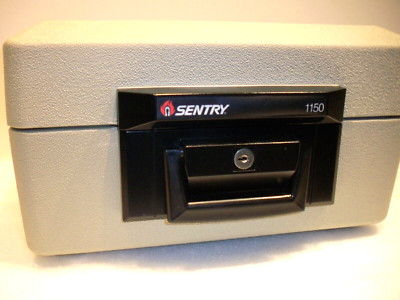 Sentry 1150 Safe Lock Box w/ Keys Portable Home Security Water & Fire ...